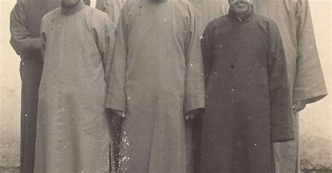 Statue Of Kim Gu In Jung District Seoul South Korea Tripomatic