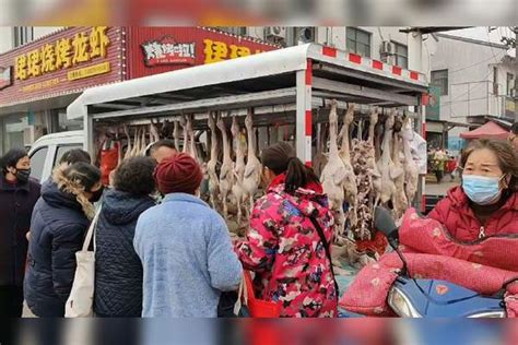 带你逛乡镇上的集市太热闹农民的集市看看都有卖哪些东西 集市 镇上 东西