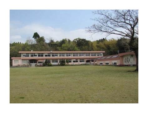 廃校になったばかりの小学校を使って地域を盛り上げる 物件ファン