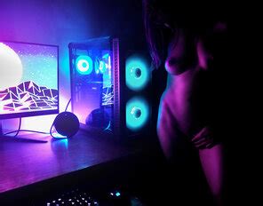 Fox F22 Gets Really Turned On By Computers Porn Pic Fox F22 Gets Really Turned On By Computers Porn Pic