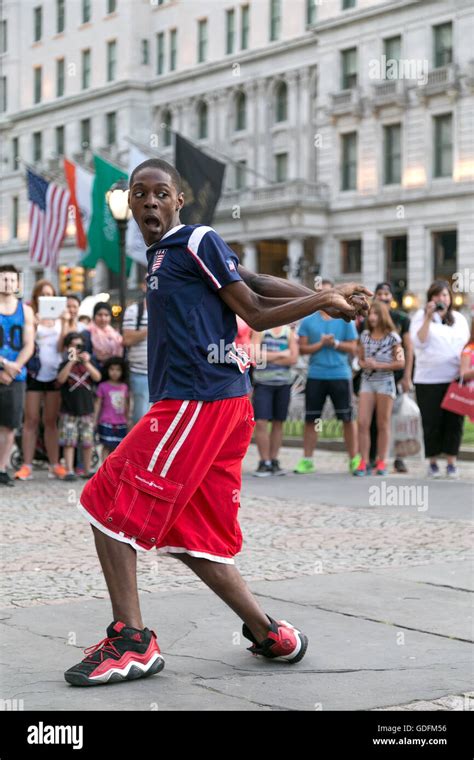 New York City Ny Usa September 15 2014 Street Dancer Performing