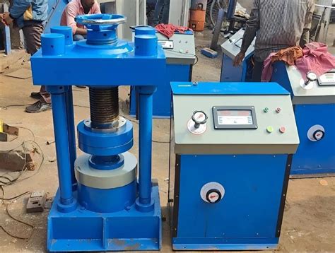 Semi Automatic 1000 Kn Digital Compression Cube Testing Machine At ₹ 90000 In Guwahati