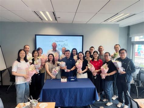 Yukun Zhou On Linkedin Dsv Forwarding Logistics Longservice Anniversary