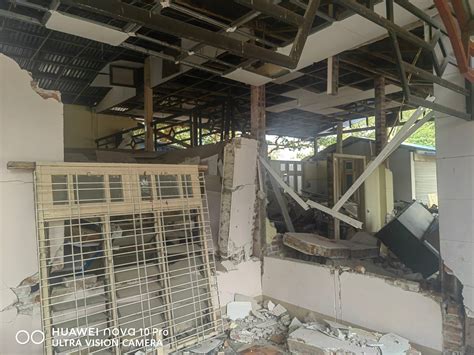 ထွန်း ဆရာကြီးအမြဲထိုင်နေကြနေရာလေး ငလျှင်လှုပ်နေချိန်မှာမန္တလေးမှာရောက်ရှိနေသောကြောင့် သက်သာသ