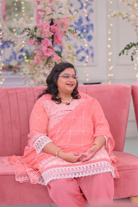 Nida Yasir Celebrates Her Birthday With Sisters And Friends Reviewit Pk