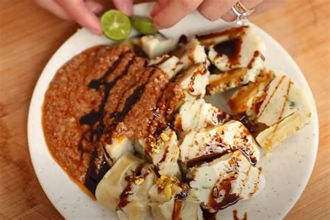 Resep Siomay Bakso Tahu Bandung Ala Chef Devina Hermawan Rasanya Gurih