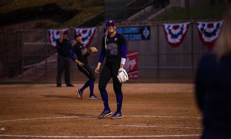 Washington Husky Softball D1softball Freshman Of The Week 😁