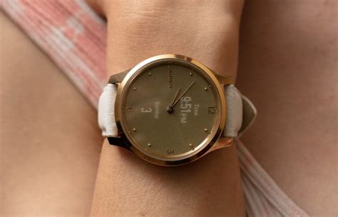 Garmin Vivomove Luxe Analog Digital Dial Smartwatch Review Ablogtowatch