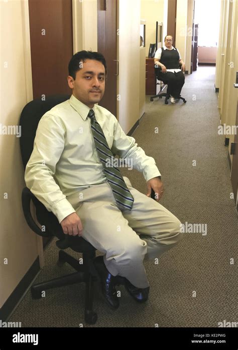 Relative Size Genome Size Covaries More Positively With Propagule Size