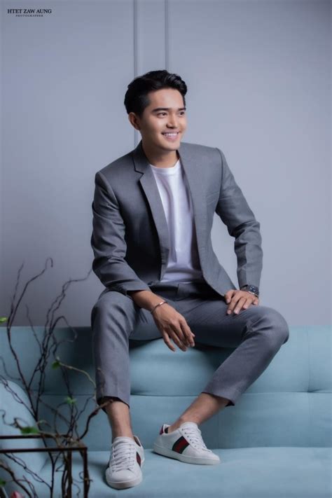 ချစ်ရတဲ့ ပရိသတ်တွေ ဆီကနေ မွေးနေ့ မရောက်သေးပေမယ့်လည်း လက်ဆောင်တွေ က