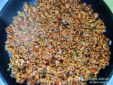 짜파게티 컵라면 볶음밥 만들기