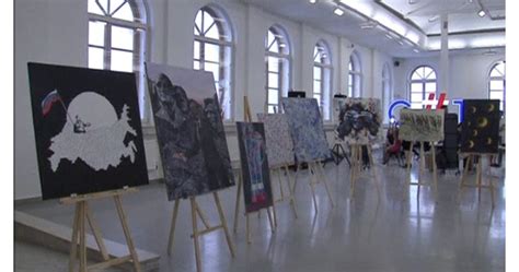 Дизайнери представиха колекция вдъхновена от Путин