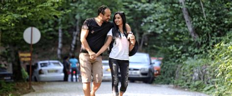 PDA Couple Meaning 6 Ways To Do PDA Glowalley