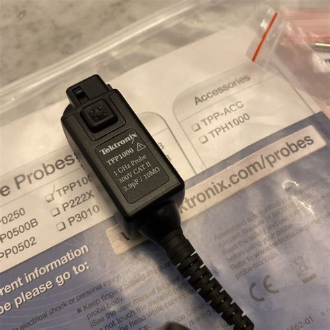 Tektronix Tpp1000 Oscilloscope Probe Cat Ii 3 9pf 1ghz 300v W