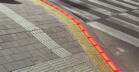 Явган зорчигчдод зориулсан лед гэрлэн гарцыг гурван байршилд суурилуулж байна · Dorgio Mn