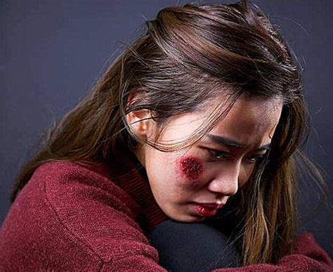 女人遇到家暴的男人怎么办 家暴的男人有哪些特点婚庆知识婚庆百科齐家网