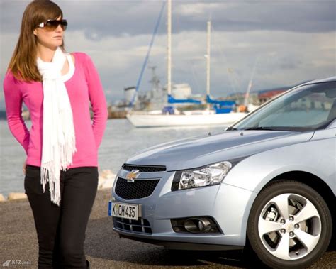 Chevrolet Cruze Bilder. Eleganz in der Kompaktklasse - Kfz.net