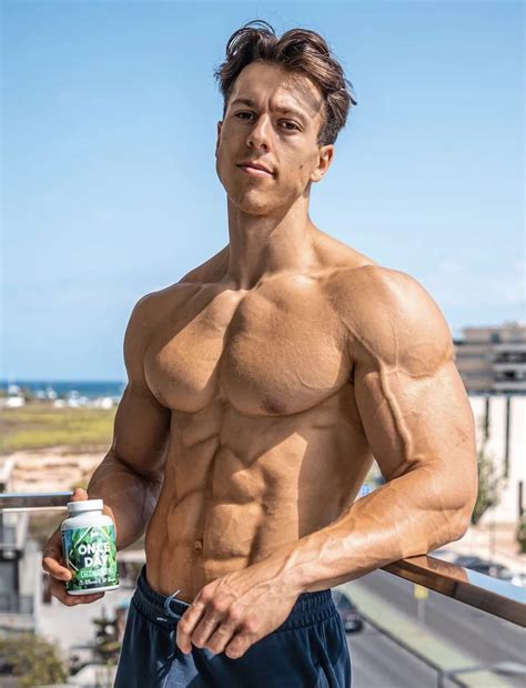 Muscle Godz Austrian Bodybuilder Nude