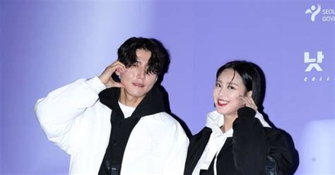 포토 송재희 지소연 다정한 부부