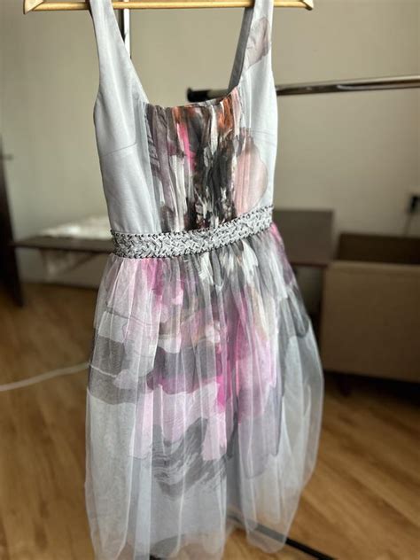 Нарядне плаття — ціна 250 грн у каталозі Короткі сукні Купити жіночі речі за доступною ціною на