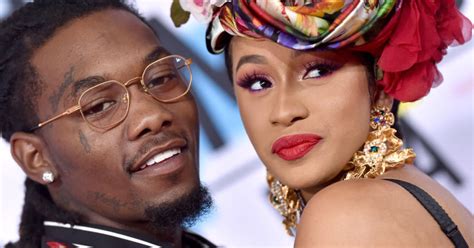Cardi B Kisses Offset One Month After Filing For Divorce Cw Tampa