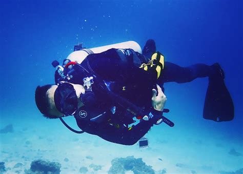 I Am Who I Am Dive Naked For Th Dive