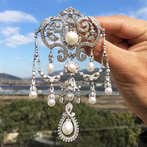 여성을 위한 천연 담수 눈물 드롭 진주 브로치 고급 보석 선물 925 스털링 실버 지르콘 드레스 무료 배송 Aliexpress