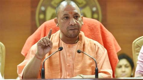 Flood In Up सीएम योगी आद‍ित्‍यनाथ आज गाजीपुर चंदौली और वाराणसी के