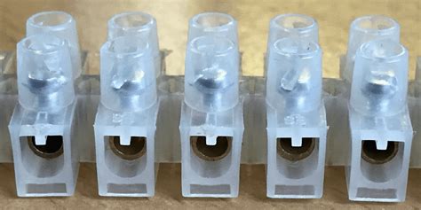 12 Way Connector Strip 3 Amp Choc Block Electrical Terminal Connection Flat Head