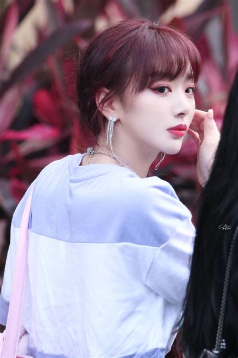 Pin By Juny Yulk On Snow Kong《kong Xue Er》 Kpop Girls Kong Girl