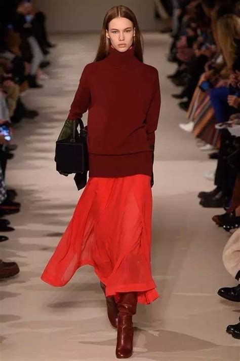 с чем носить красную юбку зимой Fashion Outfits Fashion 2017 Fashion