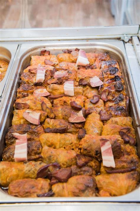 Сърми от кисело зеле със телешка кайма Taze Food