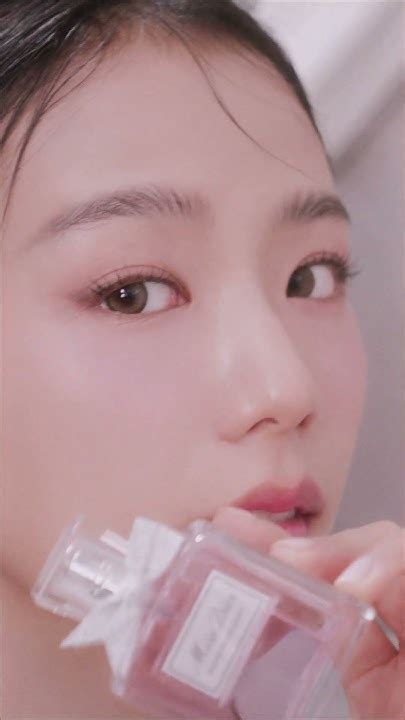 ‘new 미스 디올 블루밍 부케 향수와 함께한 지수 Youtube