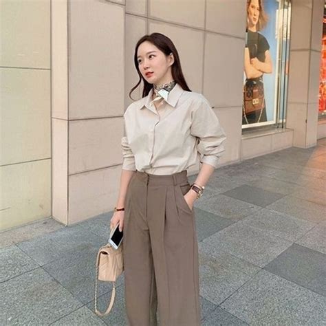 25 ชุดทำงานเรียบร้อย แต่คล่องตัว ใส่ไปสัมภาษณ์งานได้ Ladyissue เว็บรีวิวเครื่องสำอาง ชุมชน