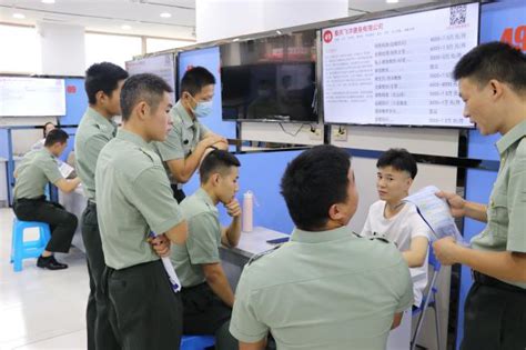 万州区举办2020年退役返乡士兵专场招聘会