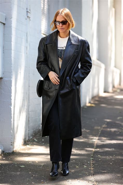 Lara Bingle Out And About In Sydney 11222022 Hawtcelebs