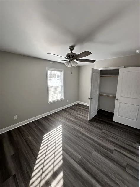 1471 Hale Bowen Dr Unit B Dalton Ga 30721 ®
