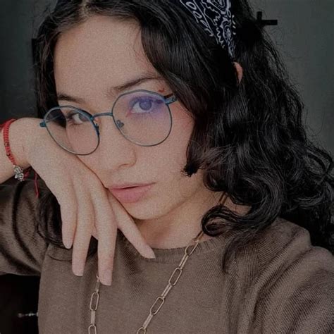 Sofi Moon On Threads