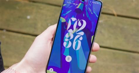 Ultimate Guide To Customizing Your Android Lock Screen Wallpapers