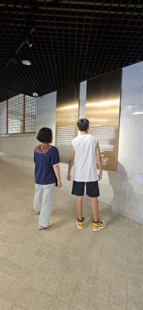 만 12세 이제 7학년 올라가는 내 아들은 긴긴 여름방학에 홀로 외갓집 방문 중 중앙박물관에 가서 구석기 신석기 뭐