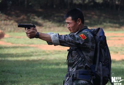 张茂春54式手枪精度射 新浪图集 新浪网
