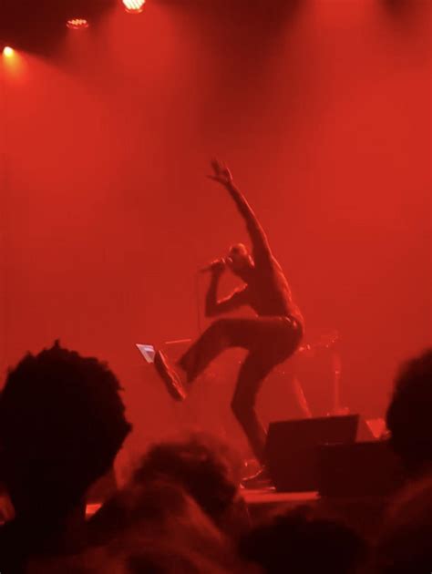 Goofy Pose Ride R Deathgrips