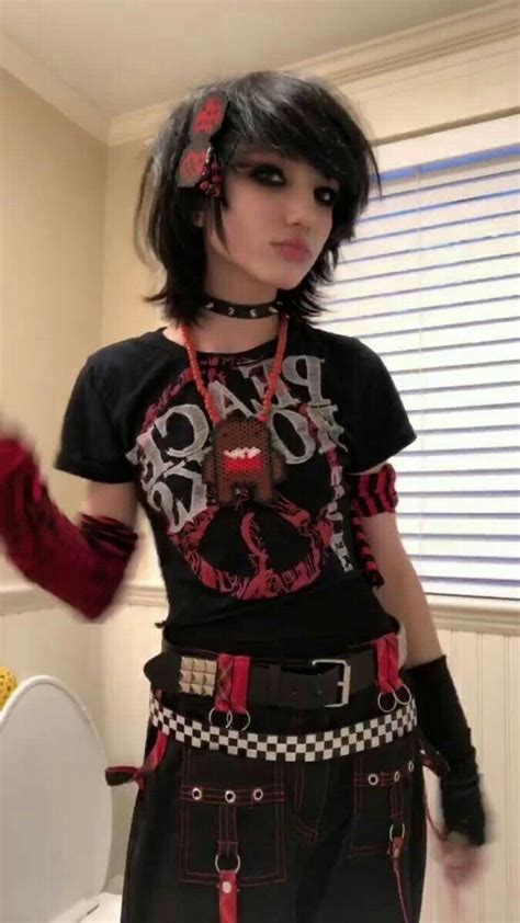 Pin By Black Planet On Estilo Scene Outfits Emo Outfits Scene Girls