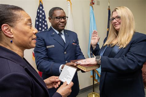 Dfas Japan Welcomes New Leadership Yokota Air Base Yokota News