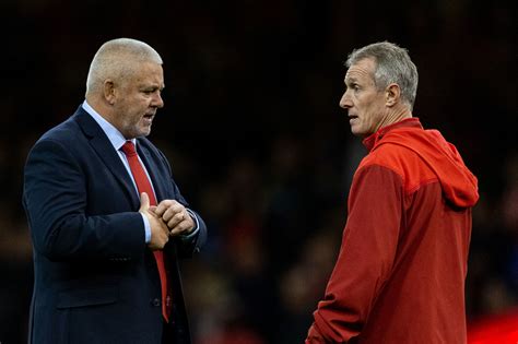 Rob Howley Completes Emotional Wales Return With Role On Warren Gatlands Staff Yahoo Sports