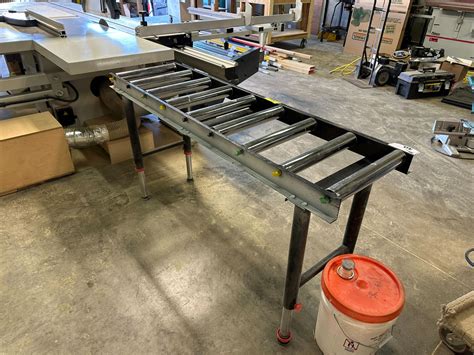 Portable Adjustable Height Roller Conveyor System