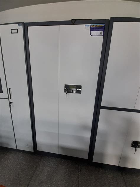 Оффис бичиг хэргийн болон хувцасны төмөр шкаф худалдаа