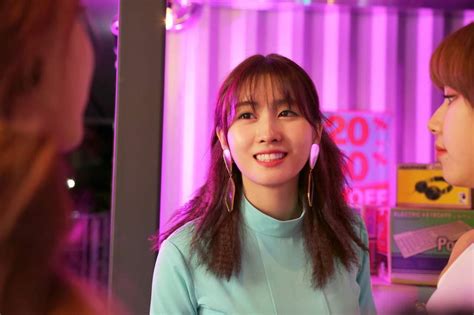 Twice Behind The Scenes Of Signal Mv 3 Twice 트와이스ㅤ Amino