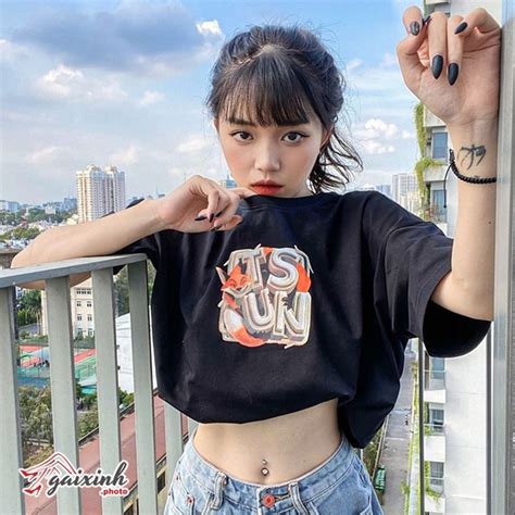 Ảnh Linh Ngọc Đàm sexy mặc bikini lộ hình nude nóng bỏng