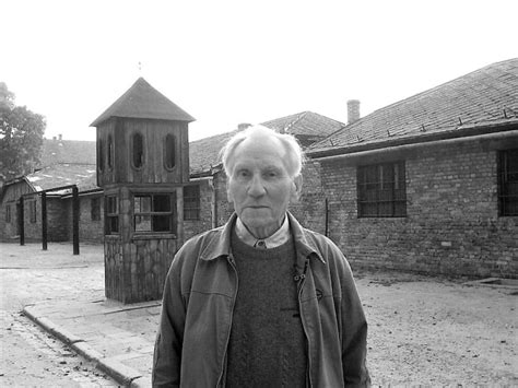 Kazimierz Piechowski The Man Who Escaped From Auschwitz In A Stolen
